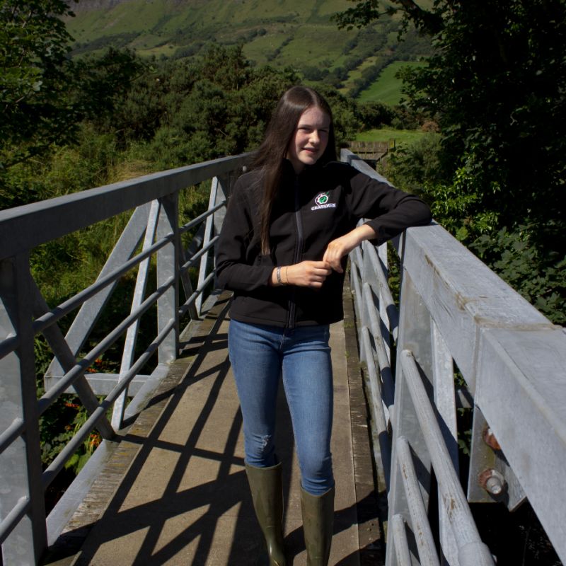 "GRASSMEN" Kids Black Softshell Jacket